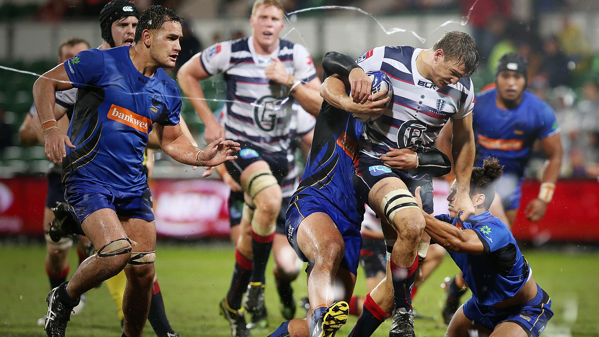 Highlights - Nick Champion de Crespigny barging over