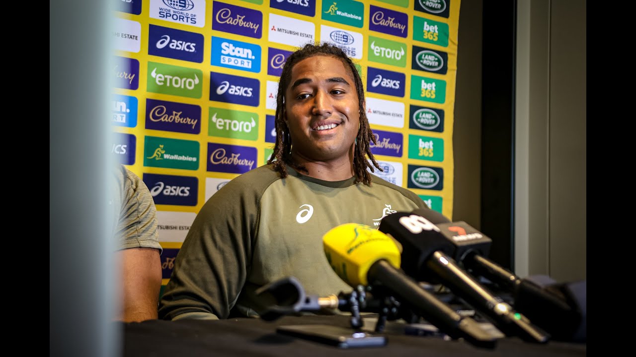 Wallabies Feleti Kaitu'u and Taniela Tupou on the Gold Coast