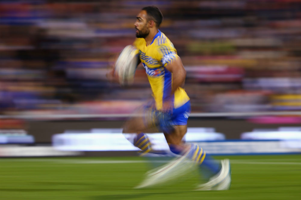 Running rugby suits Robinson