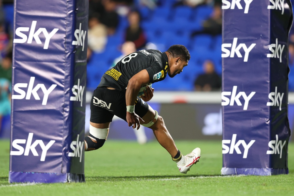 Hurricanes blow away Moana Pasifika in Super Rugby