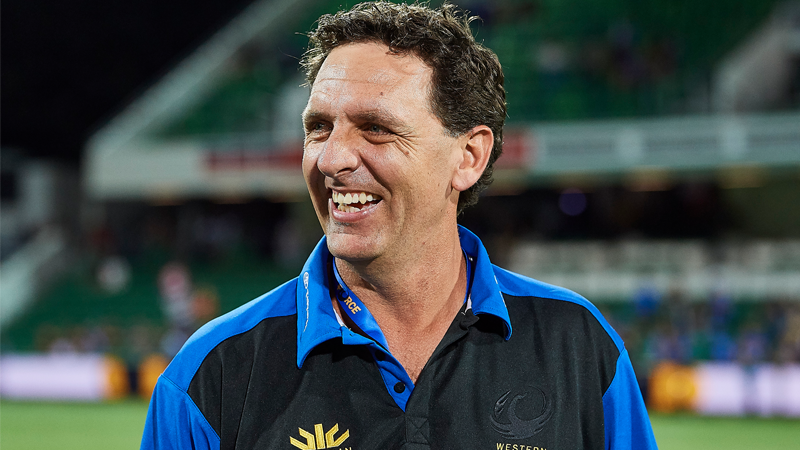 SAMPSON PREPARES FOR MID-COMPETITION SPRINT