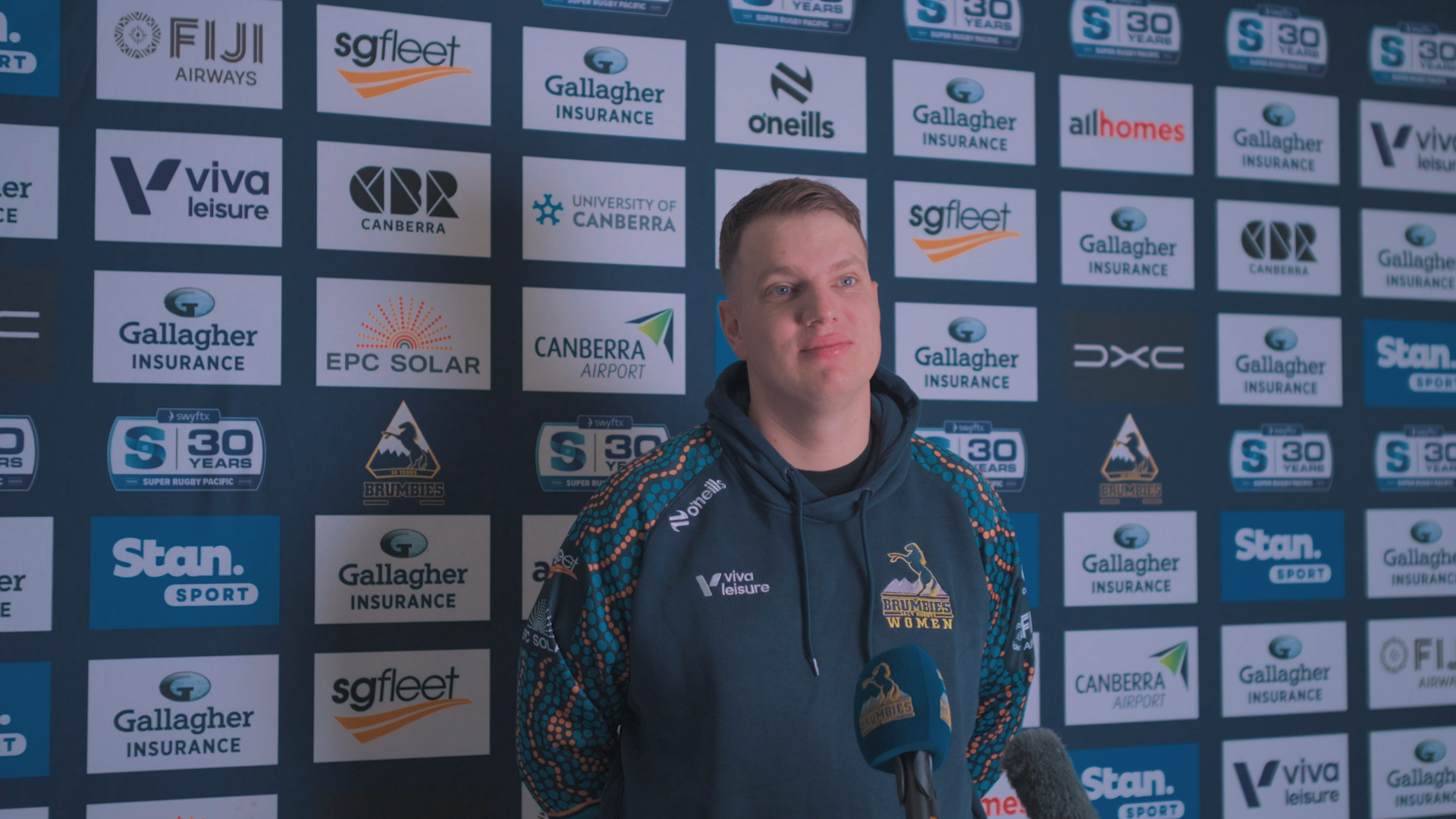 ACT Brumbies Women's Head Coach James Erwin speaks on Round 3 team to ...