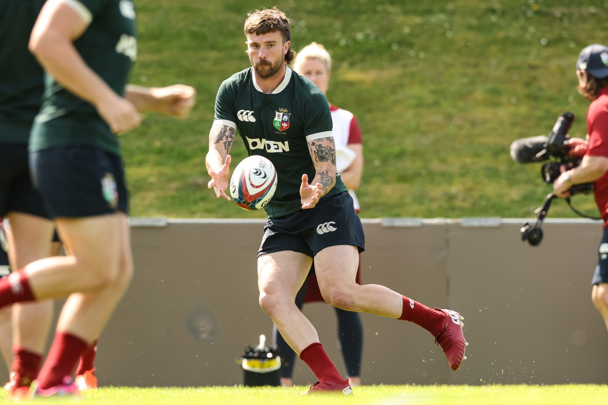 Hansen and Tuipulotu to start against Force as Farrell unveils nine new ...