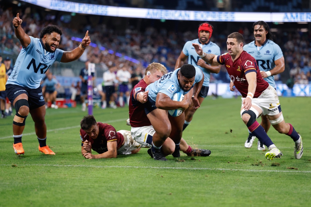 Super-man Suaalii soars as Waratahs grab last-gasp win