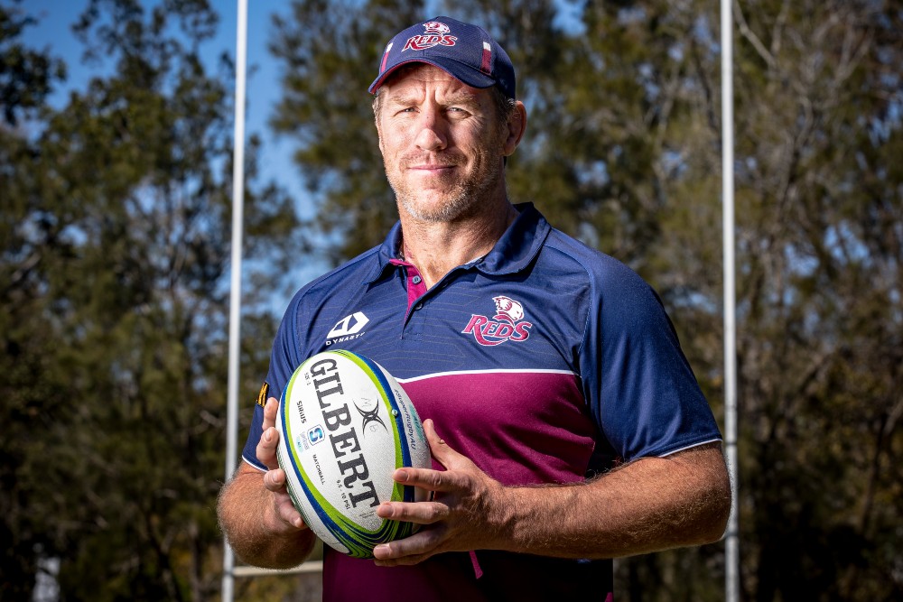 Thorn's Reds in bid to bridge NZ rugby gap