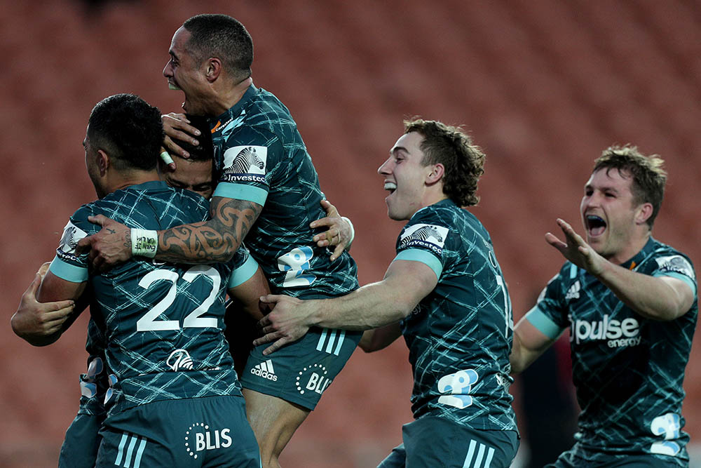 Super Rugby Aotearoa: Highlanders stage dramatic comeback, Hurricanes ...