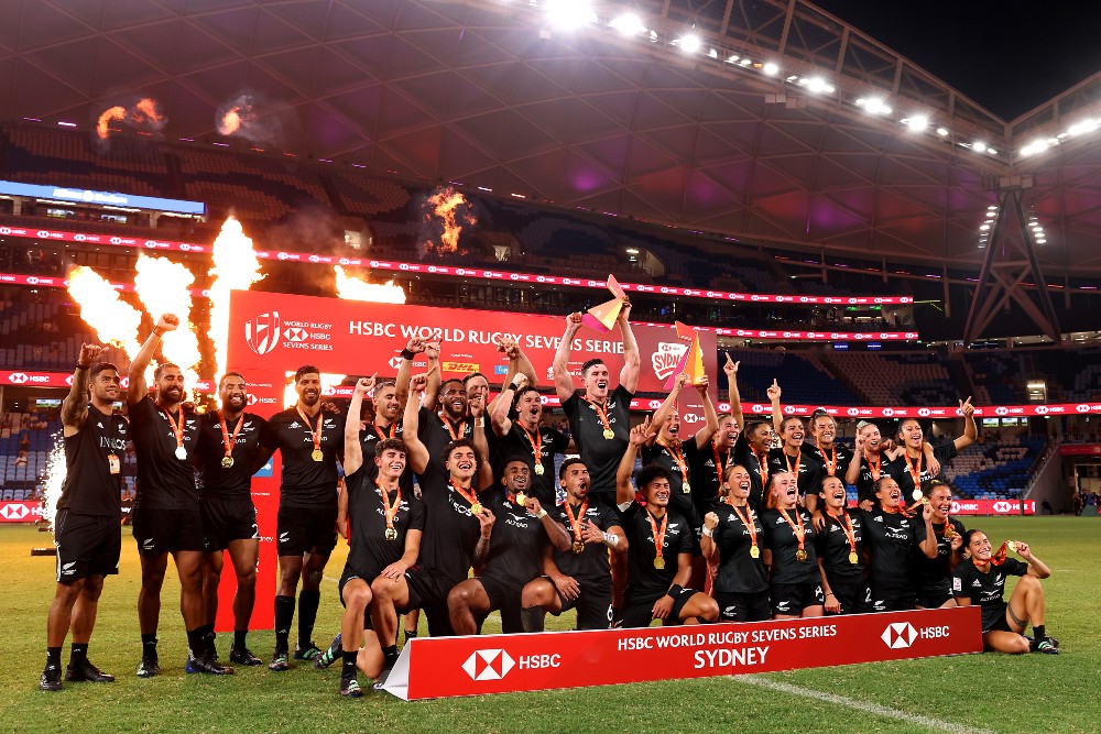 New Zealand win double at Sydney Sevens