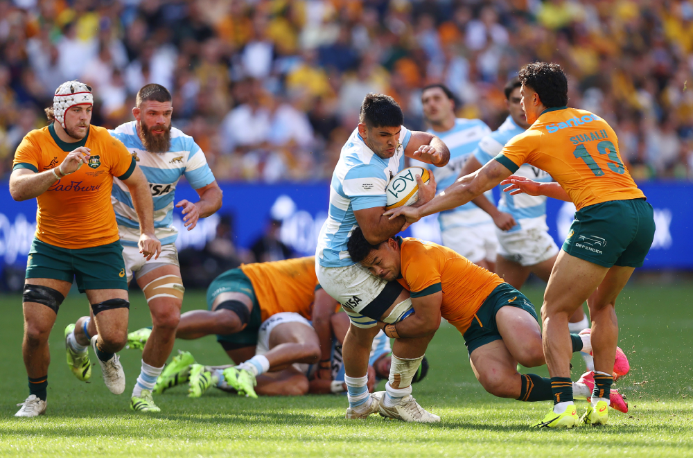 Pumas survive fast-finishing Wallabies to win in front of Sydney sellout