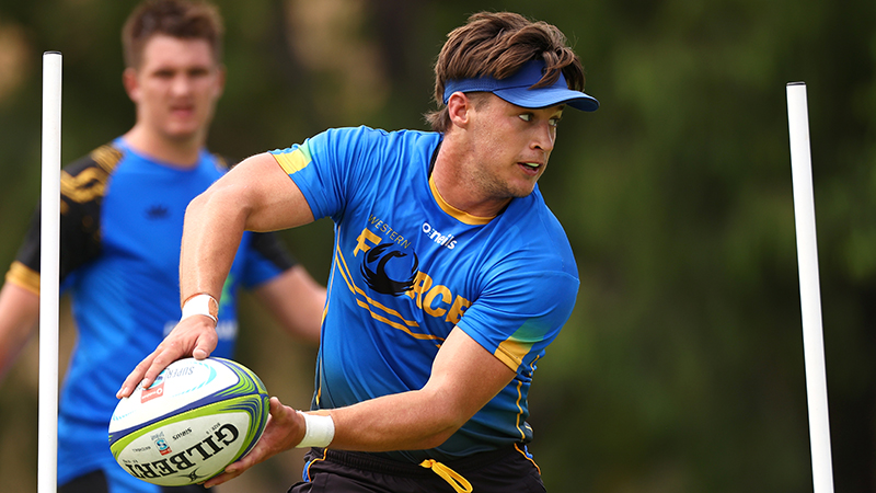 McDonald returns through club rugby