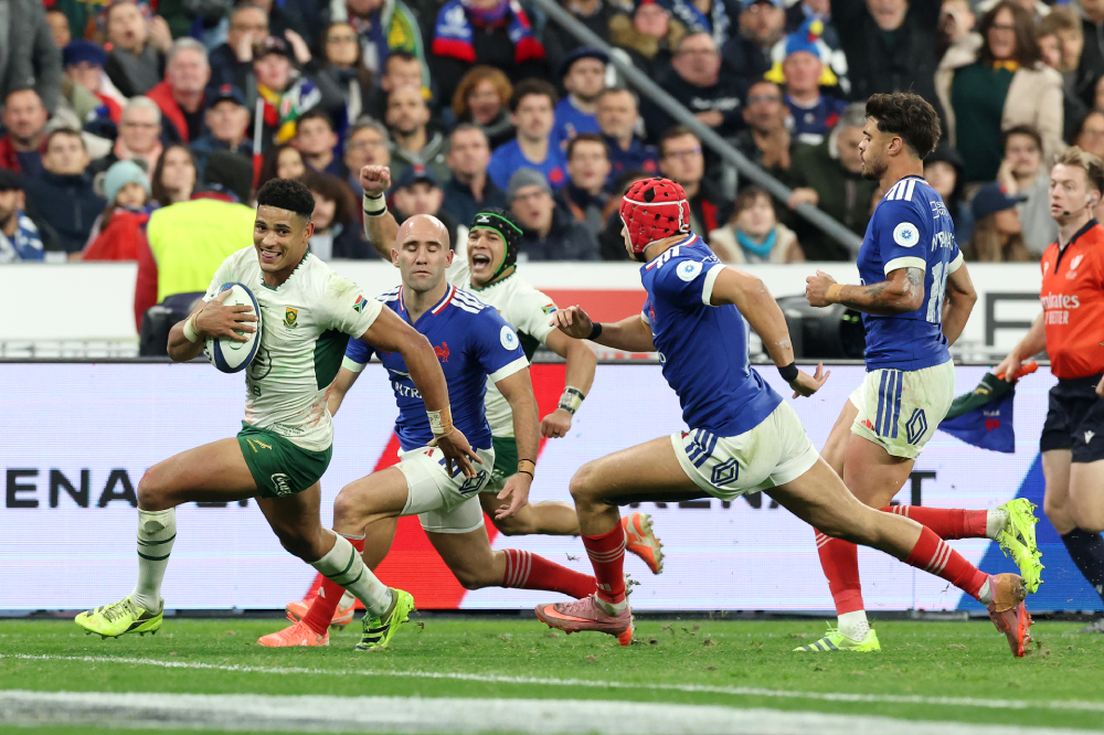 Springboks finish strongly to topple France