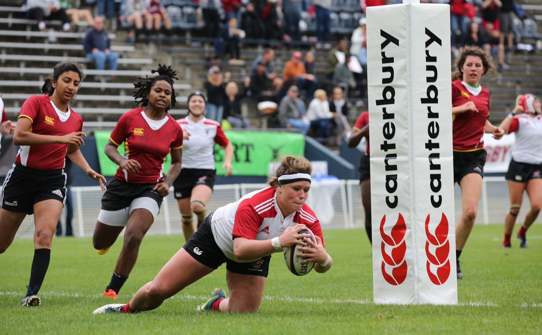 Davenport celebrates DII National Championship at College 15s