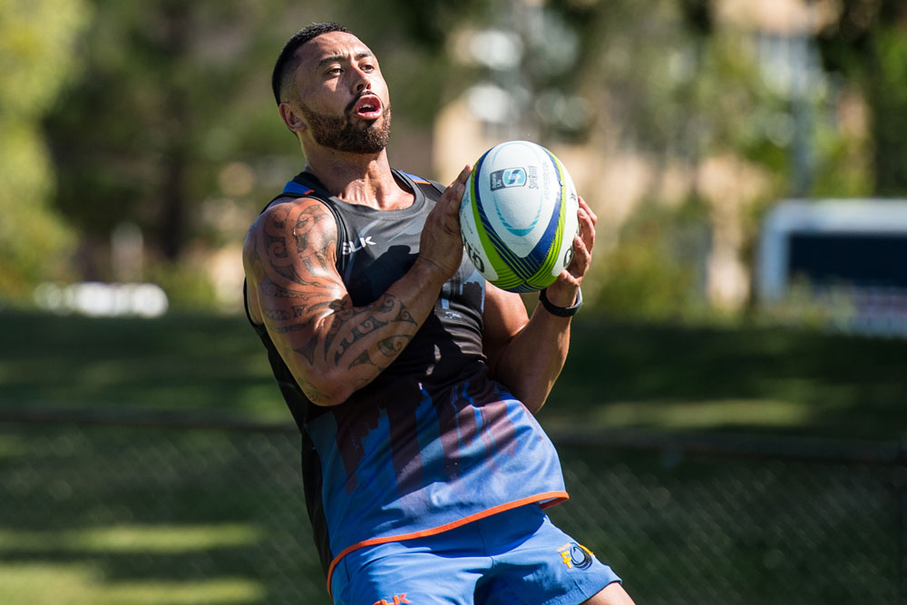 Ruru re-signs with Force