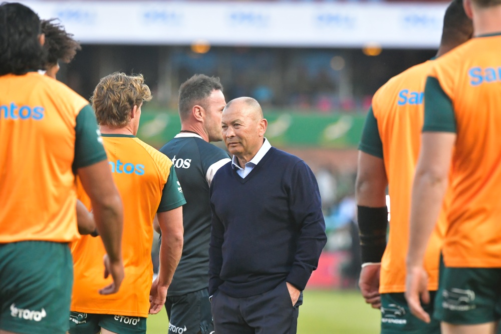 Jones coaches 10 Wallabies - five days after quitting - as part of ...