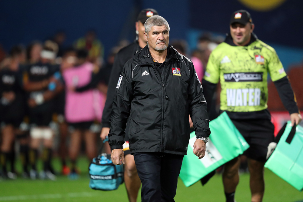 Cooper steps down as Chiefs coach