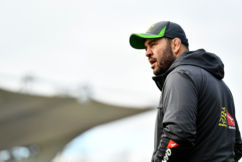 Cheika accuses Jones of tarnishing legacy