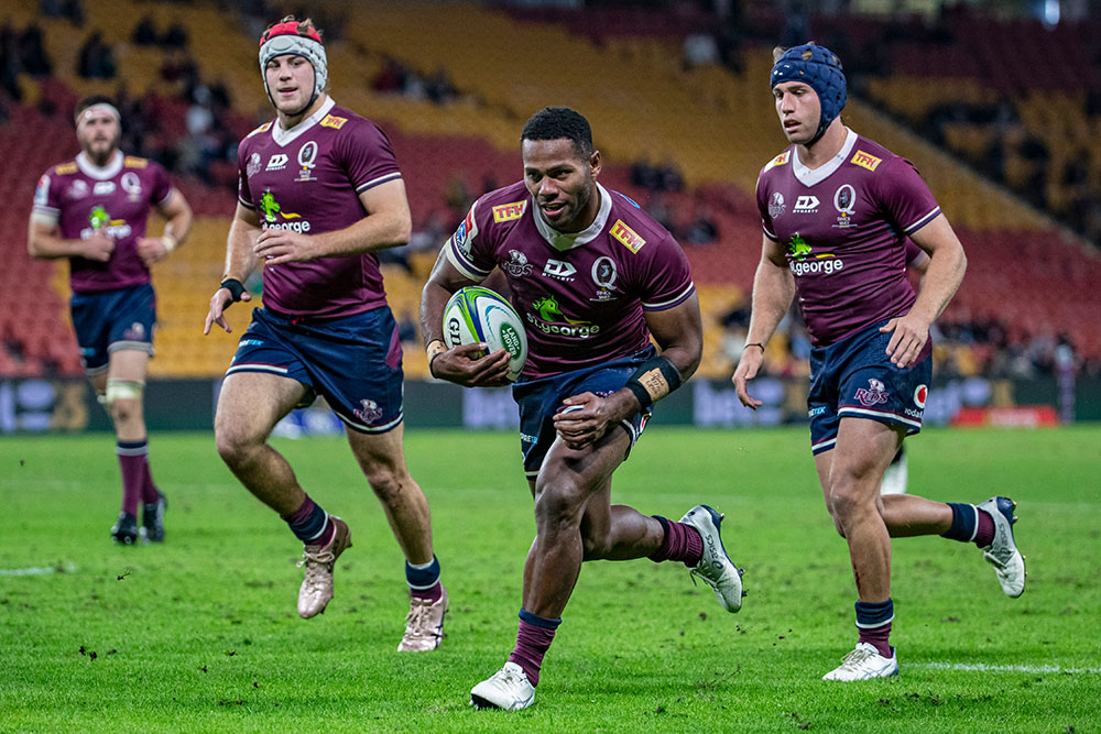 St.George Queensland Reds remain unbeaten with 31-24 win over Force