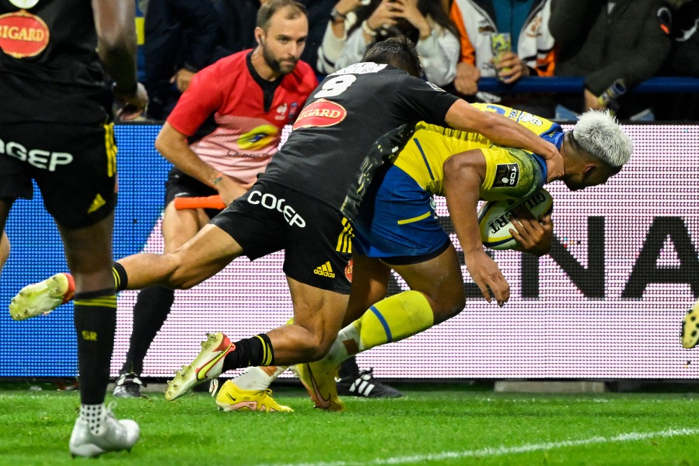 Wallaby Simone helps Clermont to La Rochelle win