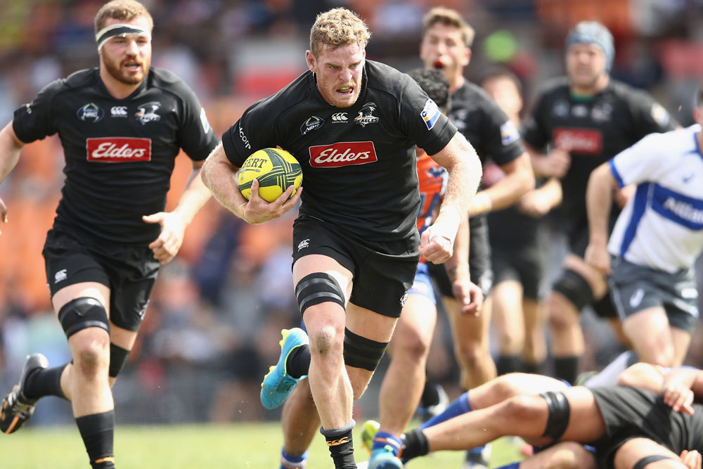 Cusack re-signs, Staniforth moving north