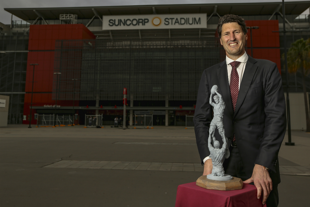 Eales immortalised with Suncorp Stadium statue