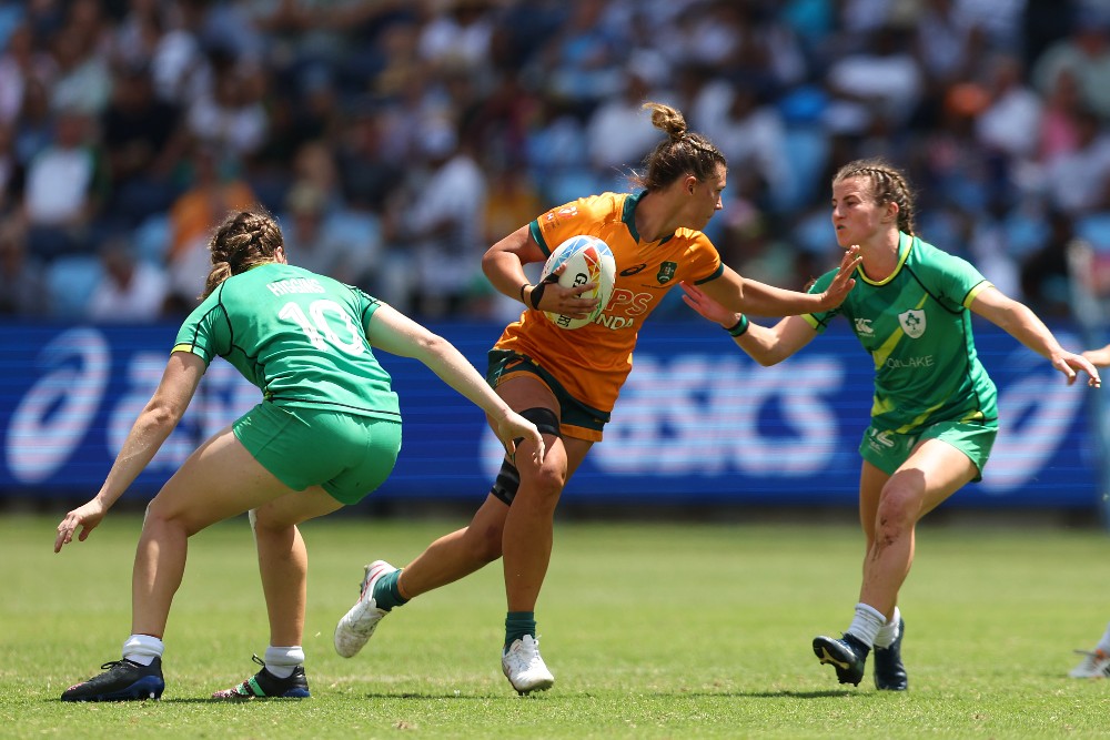 Walsh, Aussies rally around Demi Hayes after long-term setback ...